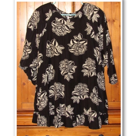 karin stevens | Tops | Karin Stevens By Steven Stoller Floral Top ...